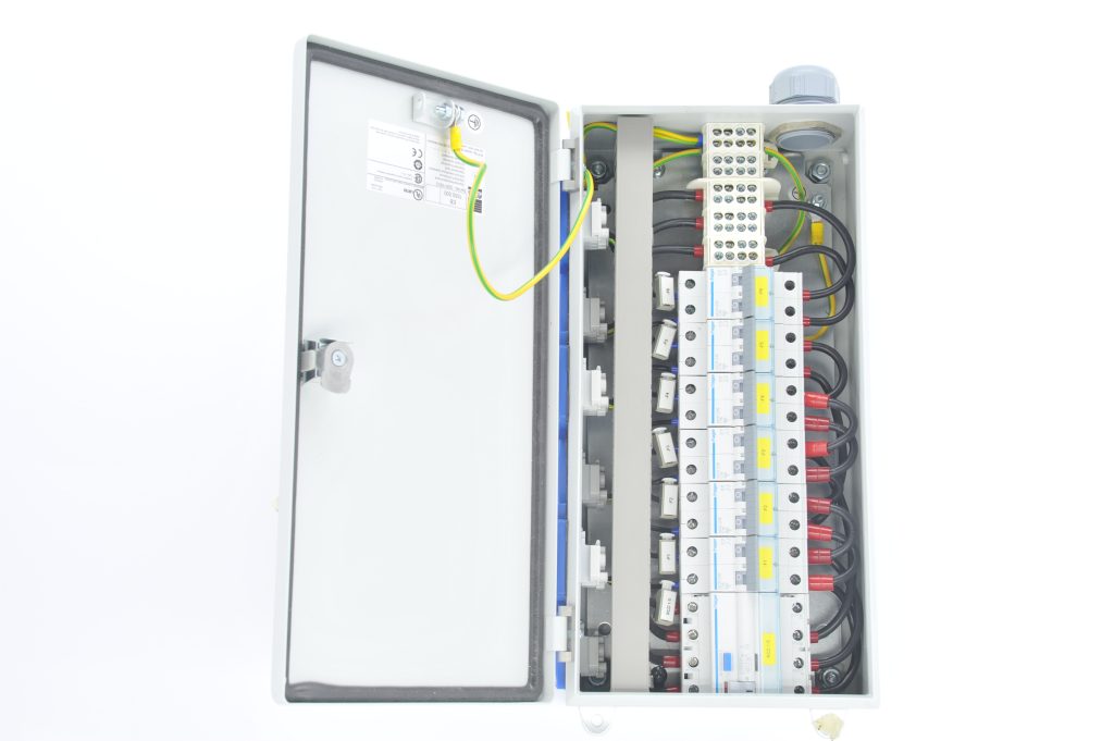 Streicher Power Cabinet (3Φ, 230V) | Root Sciences
